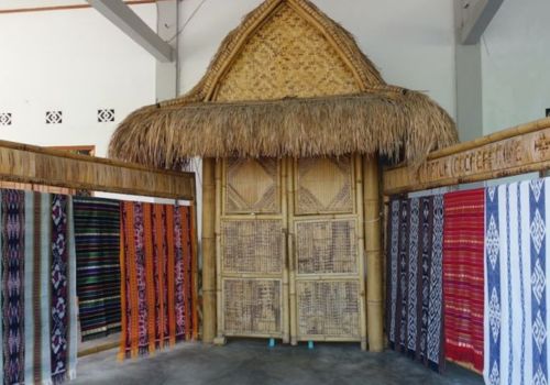 Exploring 7 Cultural Wonders Sukarara Village in Lombok